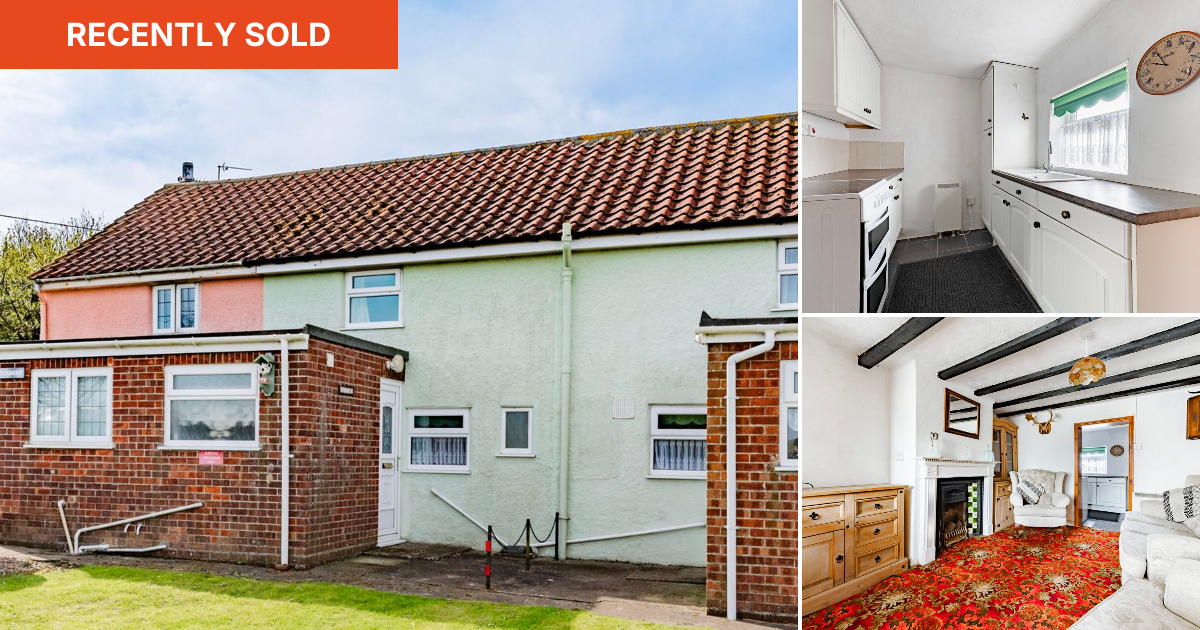 2 bed terraced house for sale in Horsey Corner, Horsey | Minors&Brady